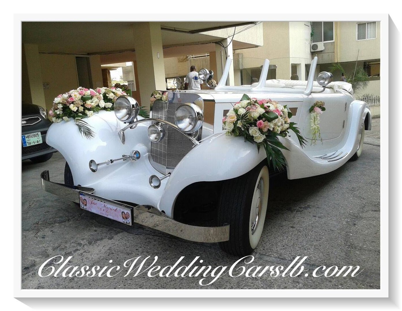 Timeless Elegance: Classic Wedding Cars for Unforgettable Journeys