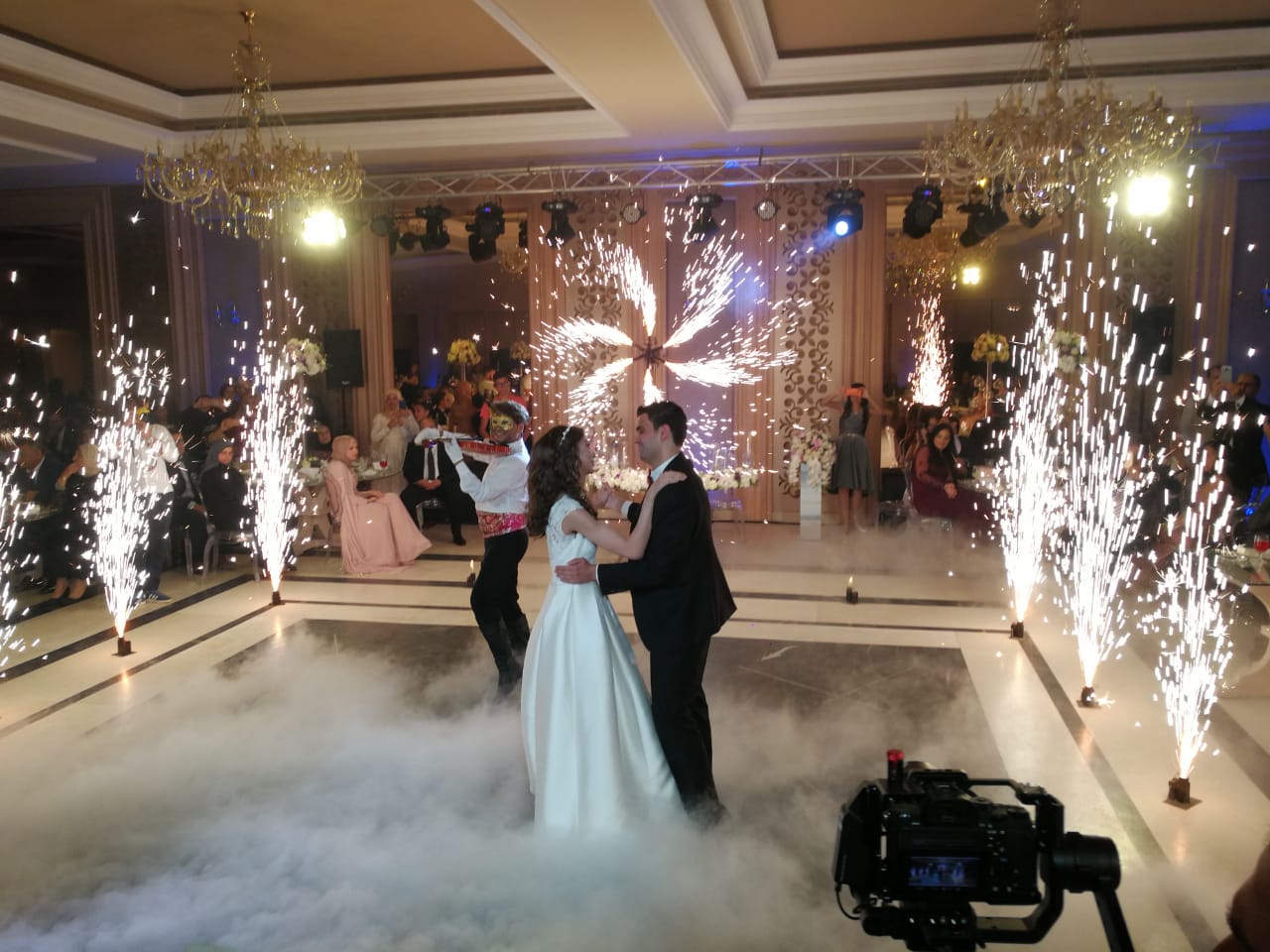 Exquisite Crystal Ballroom: Unforgettable Wedding Venue